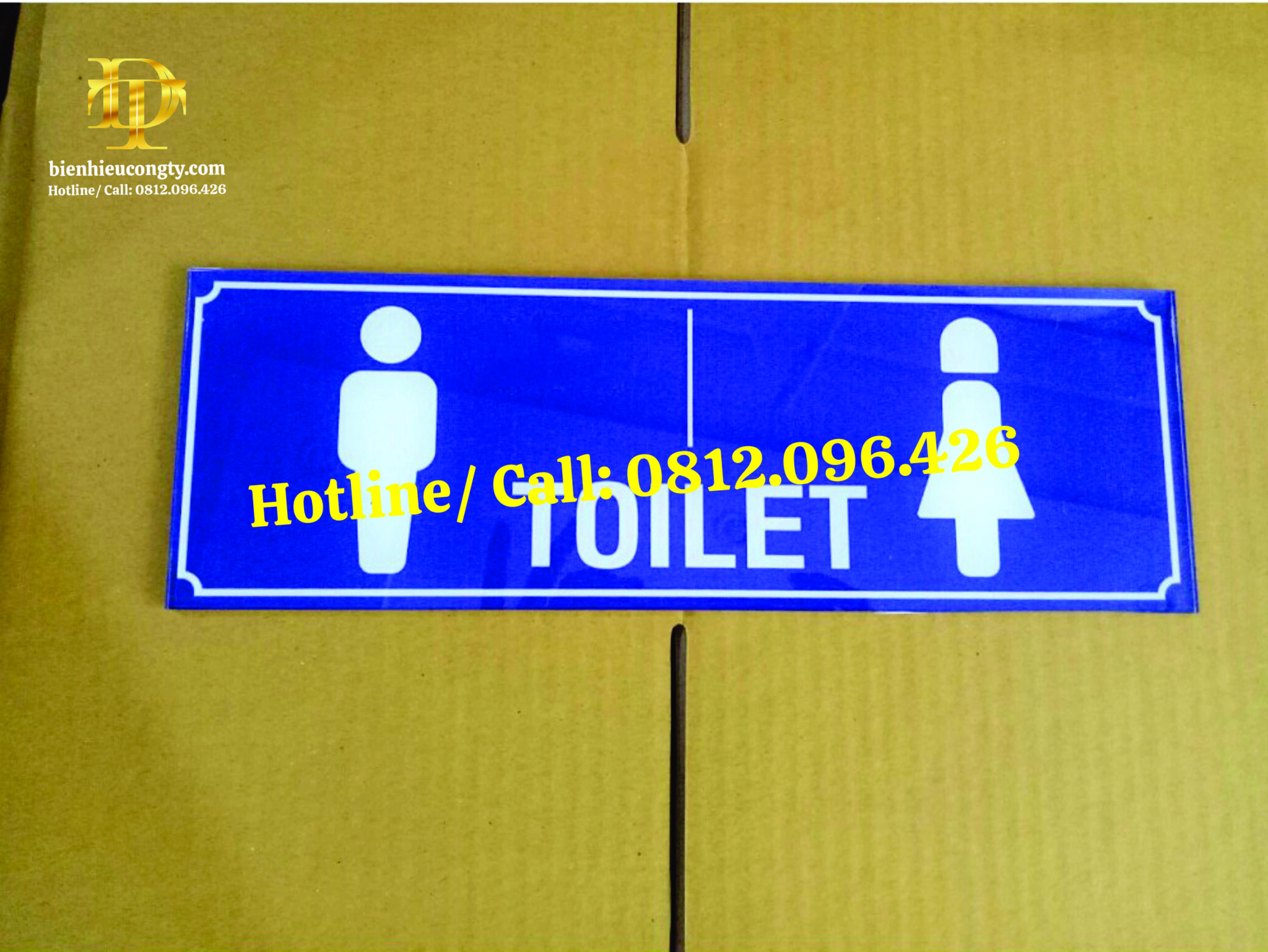 Biển báo nhà vệ sinh toilet, biển wc nam nữ bằng mica, inox.