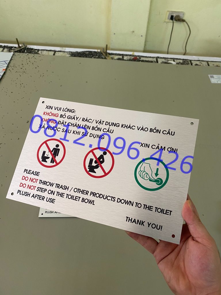 Biển cấm vứt giấy rác vào bồn cầu nhà vệ sinh, biển chỉ dẫn wc